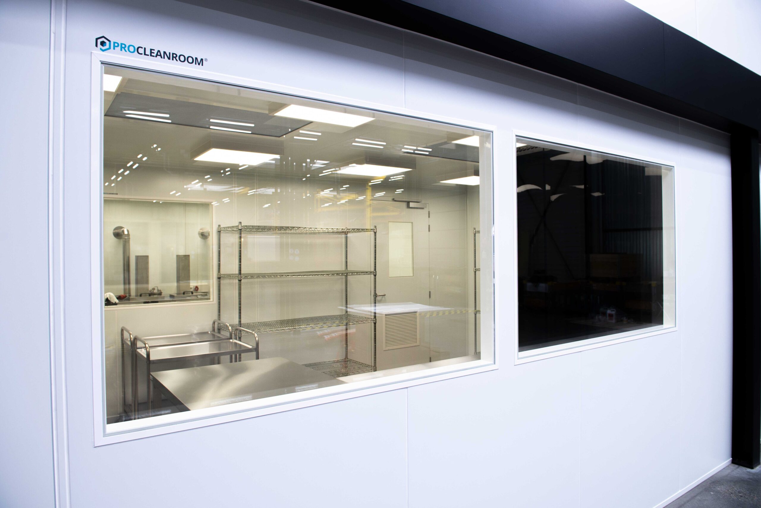 PANELBLOC CLEANROOM - MACHINEFABRIEK VAN DEN ELSEN